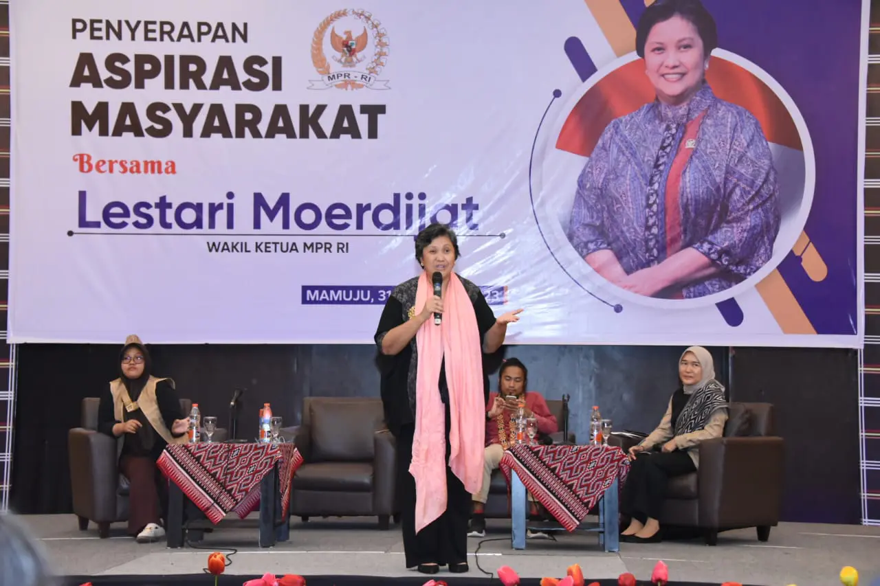 Pelestarian Kearifan Lokal Langkah Penting dalam Proses Pembangunan Pelestarian Kearifan Lokal Langkah Penting dalam Proses Pembangunan